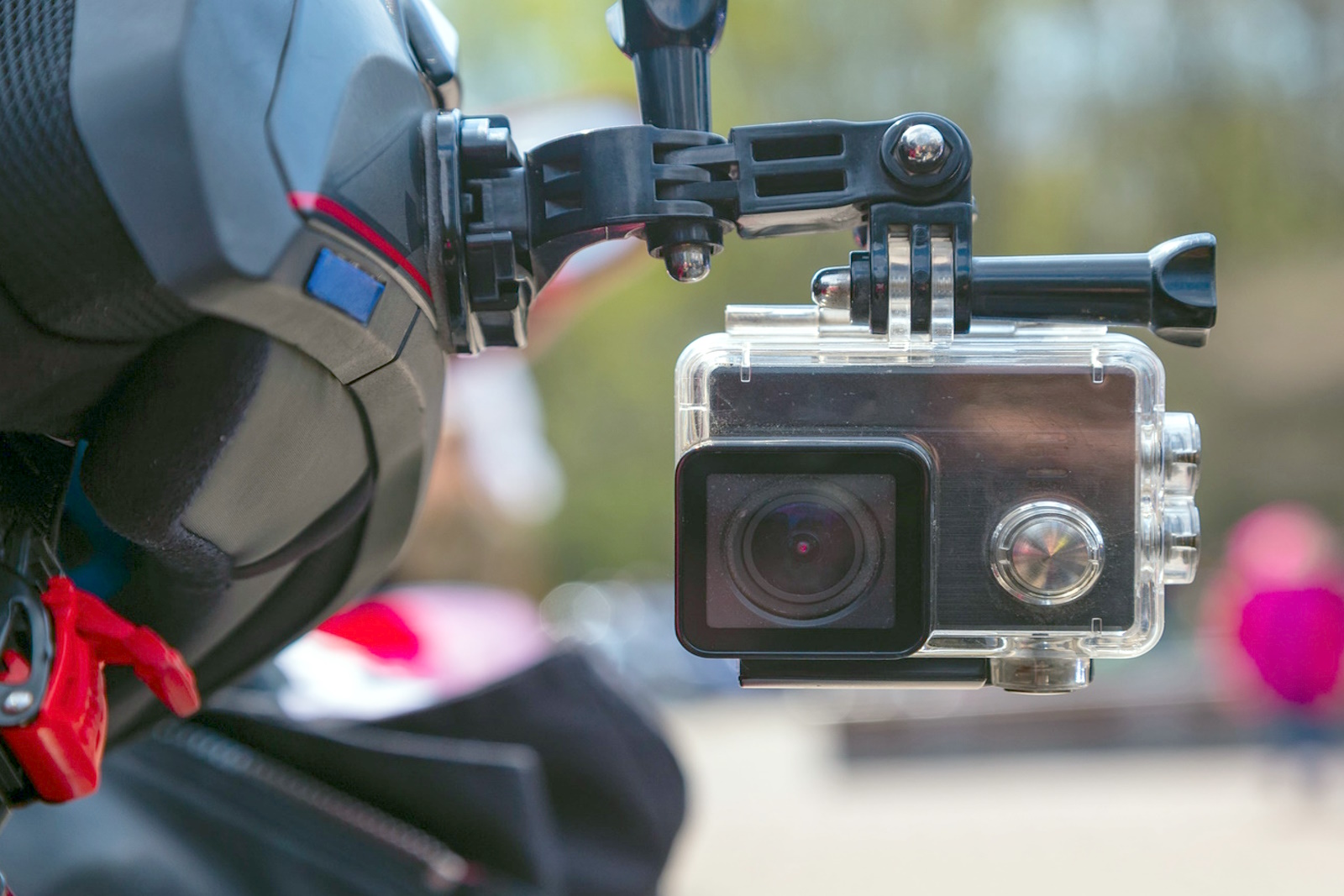 Guide To Choosing (And Buying) A Helmet Camera | ClaimsAction.co.uk
