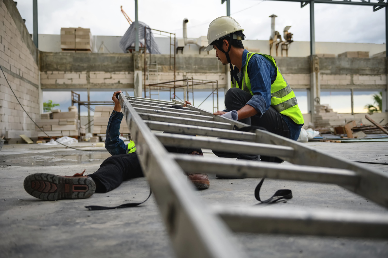 7 common causes of ladder accidents & how to avoid them | ClaimsAction ...